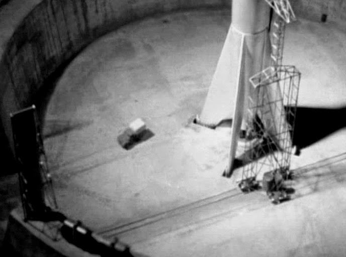 13: QUATERMASS II / BBC TV Mini Series - 1955