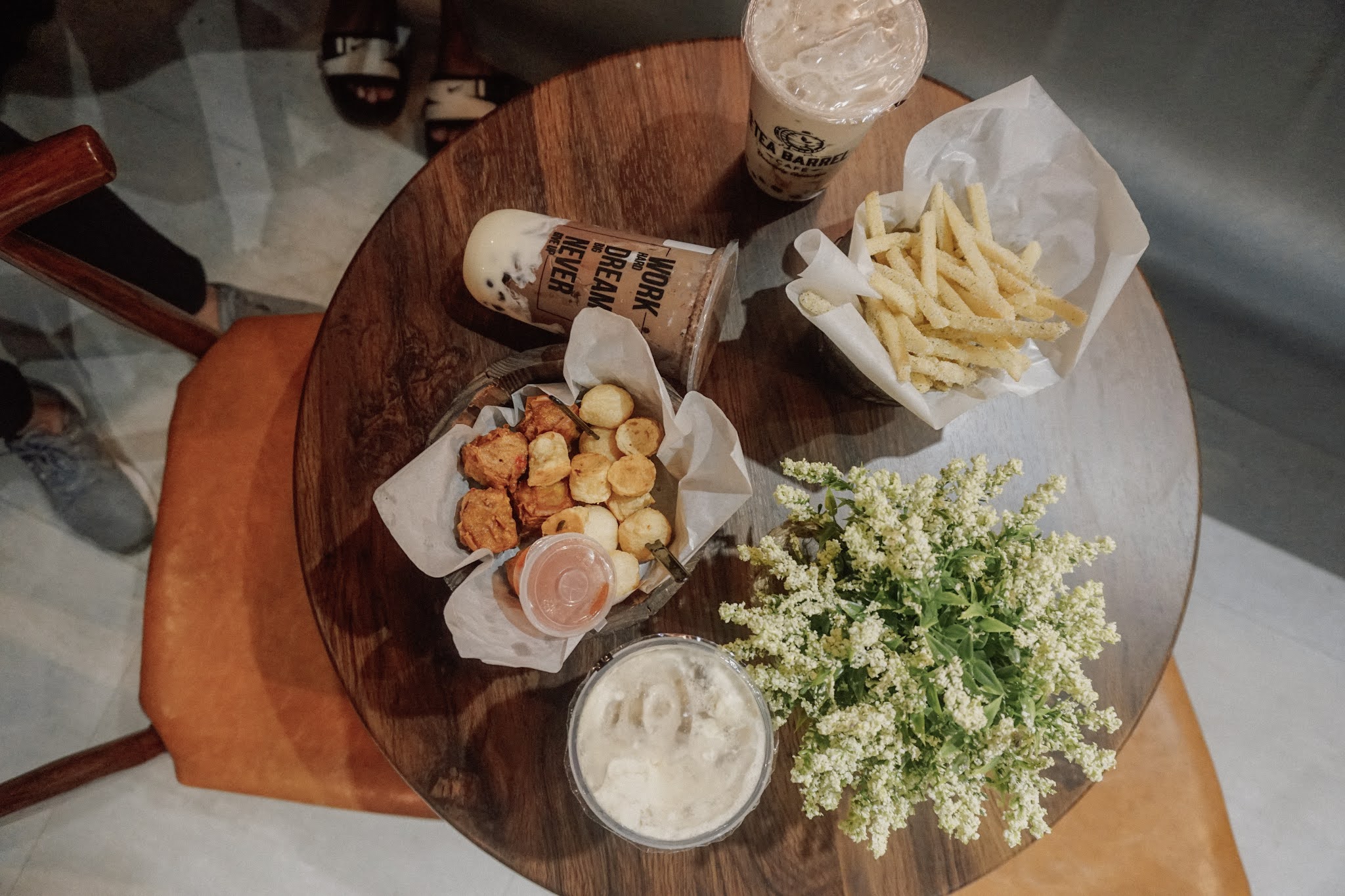 When in Nabunturan: Tea Barrel - chadieness.com