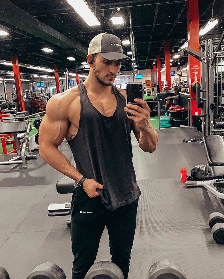 Muscle, Muscle, Muscle: Justin Howells