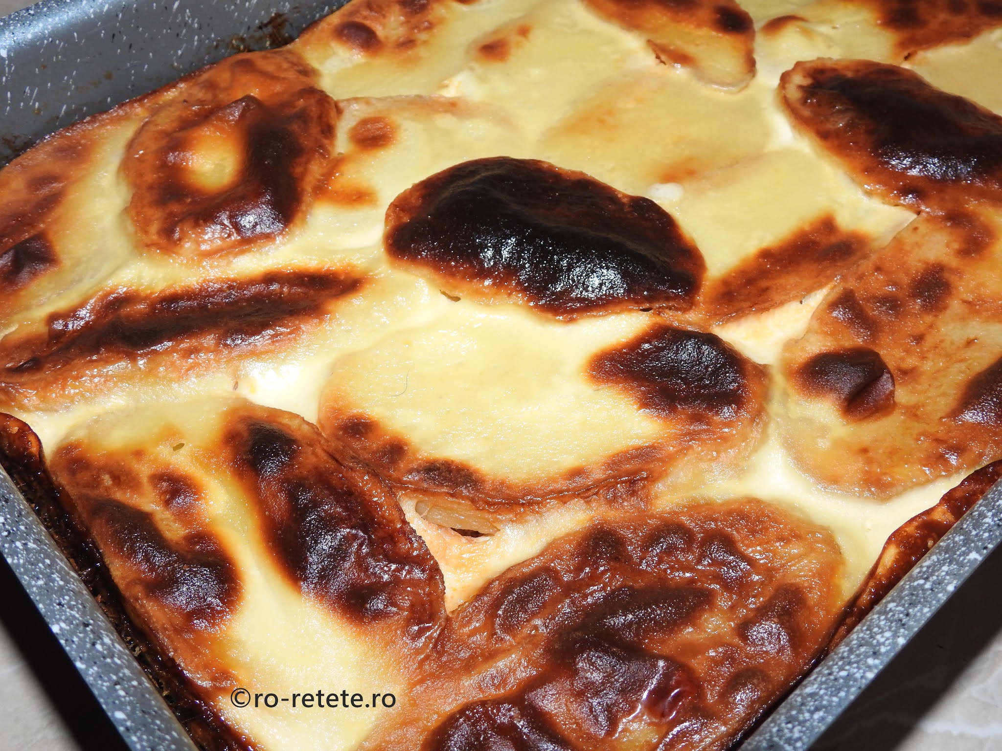 Musaca de cartofi cu carne reteta | RO-Retete.ro