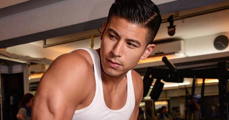 Awesome Alan Wan 溫家偉: Muscle Vest Pose