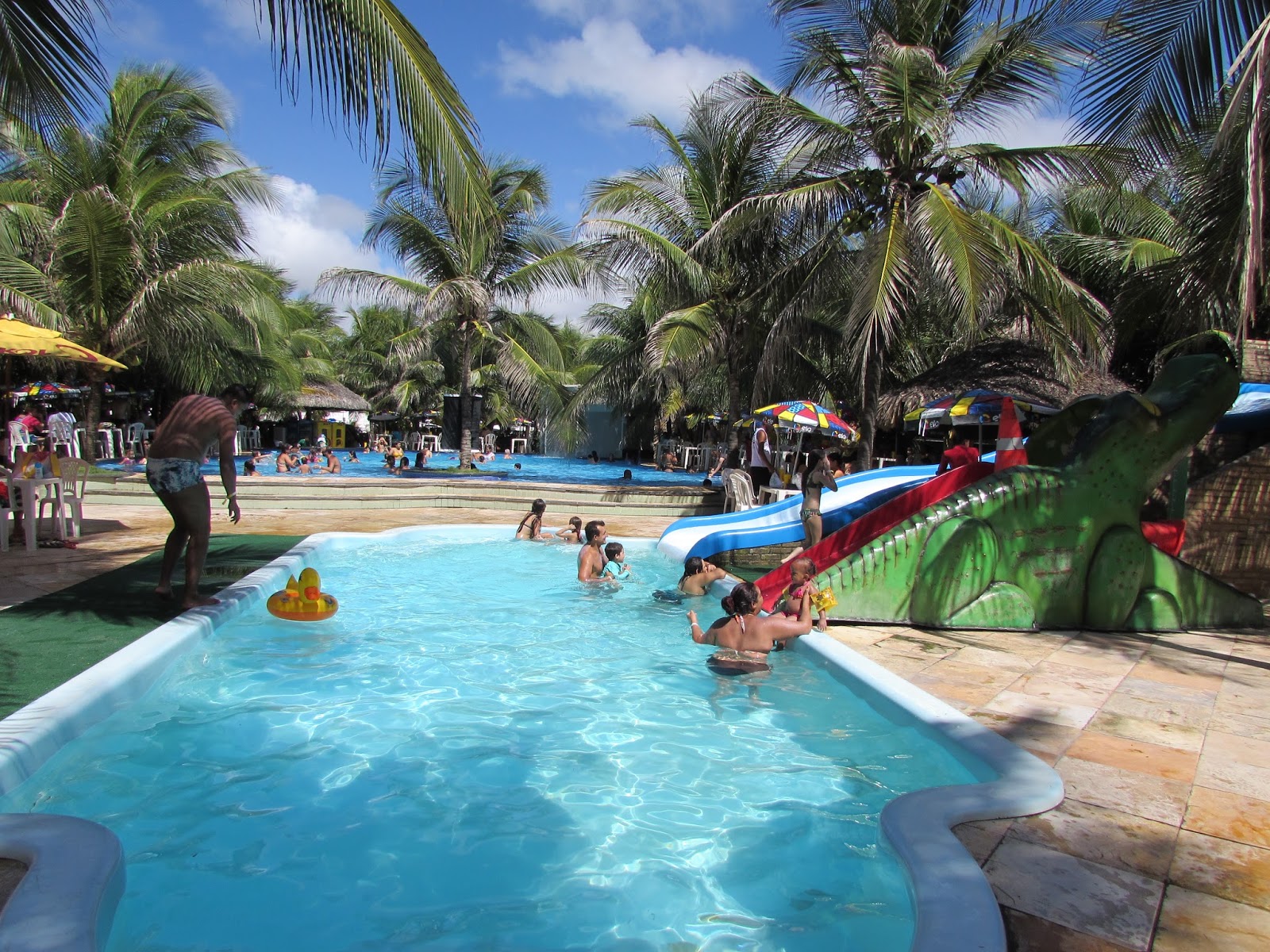 Tem que ir: A melhor praia urbana de Fortaleza - Praia do Futuro com a mega estrutura da Barraca ...