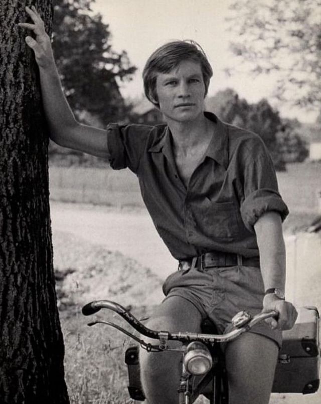 Portrait Photos of Michael York in the 1960s and ’70s ~ Vintage Everyday