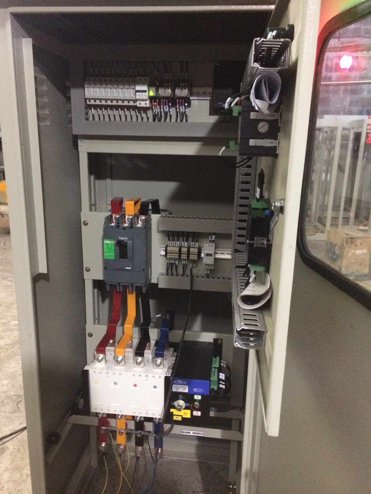 hargajualpanellistrik: Panel ATS 250Kva Type Outdoor