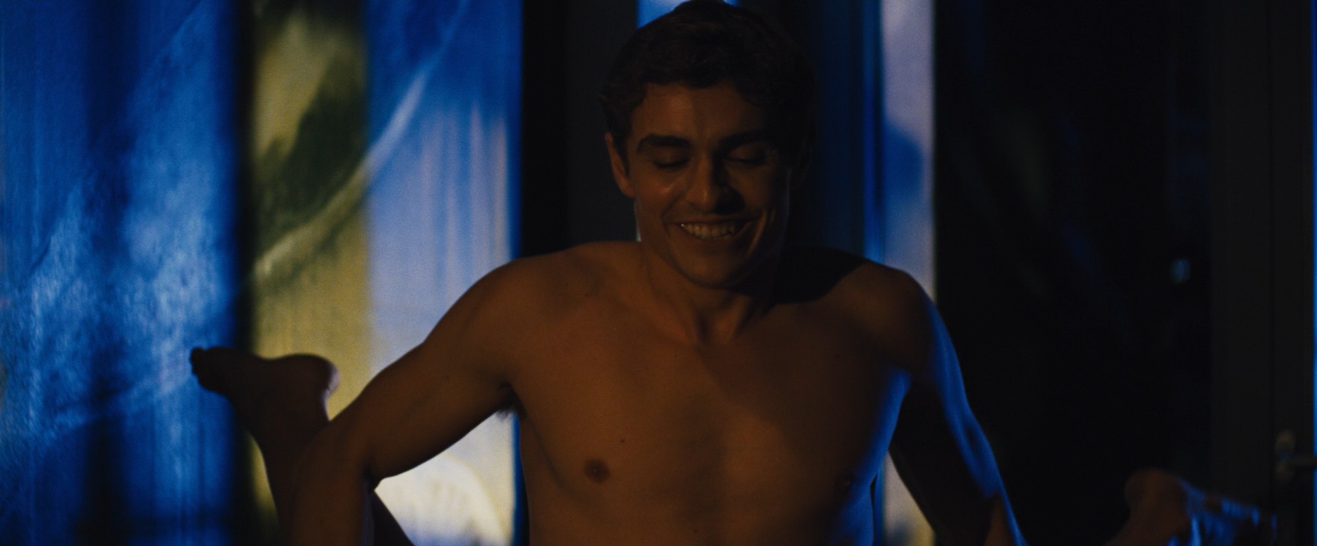 Xander7s Nudity Corner: Dave Franco in Unfinished Business