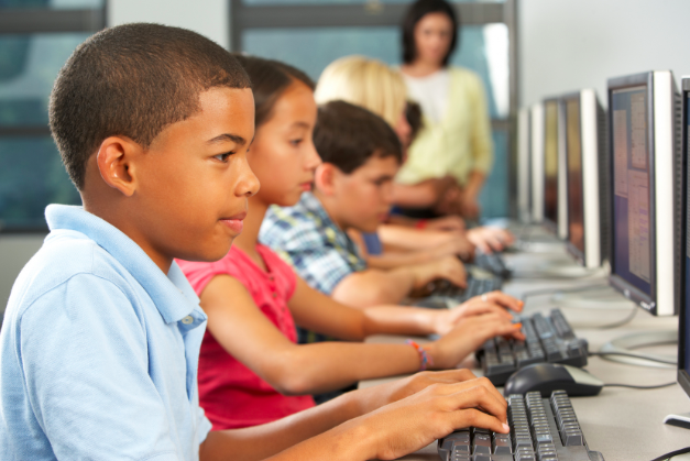 TRABALHANDO COM INFORMÁTICA EM SALA DE AULA: Informática Educacional