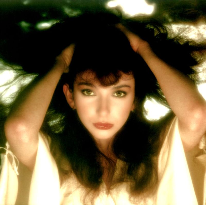 50 Glamorous Photos Defined Fashion Styles of Kate Bush in the 1970s ...