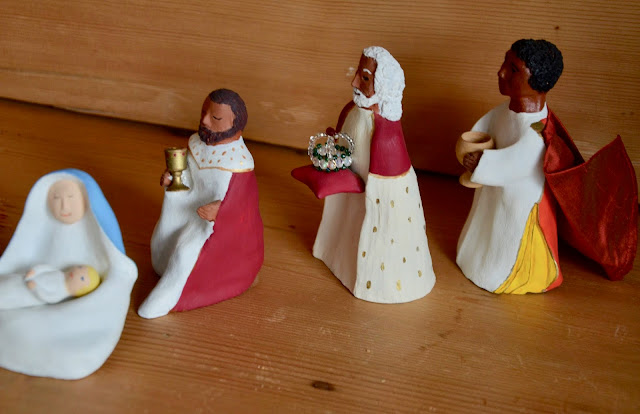 la petite verrière: La crêche de Noël en argile #1.