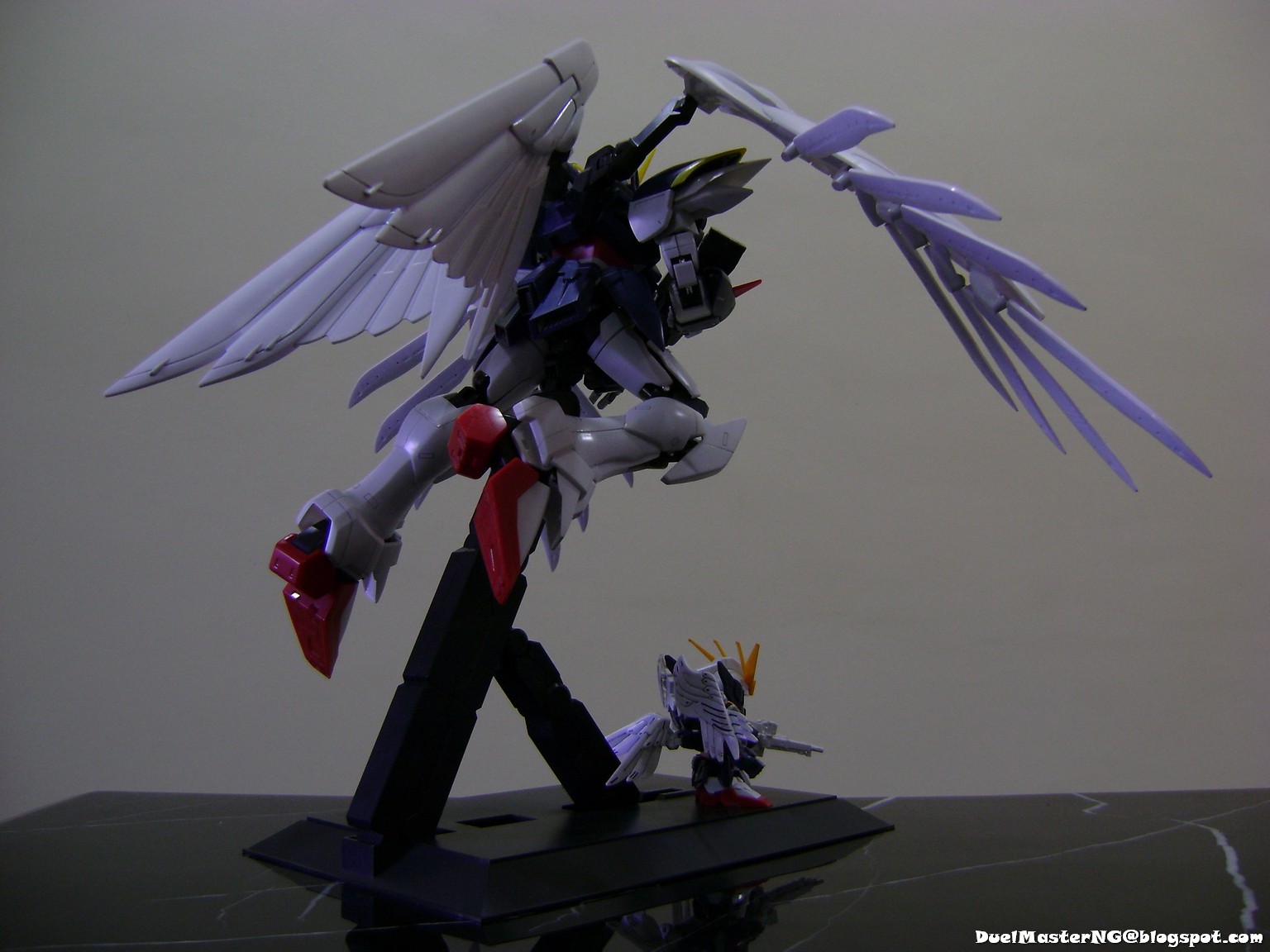 DuelMasterNG Gunpla: Universal PG Action Stand