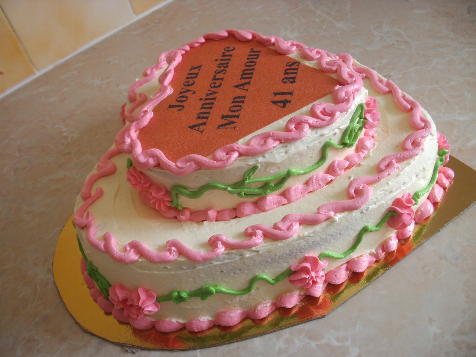La Pâtisserie de Brunette: Gâteau anniversaire forme coeur