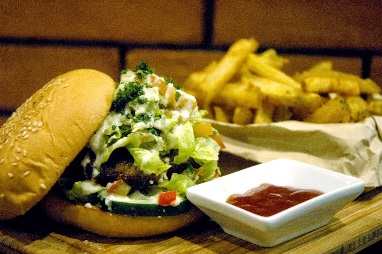 DUDE FOR FOOD: Weaving Unique Flavours at Flavours Cafe & Bar by Chef Fham