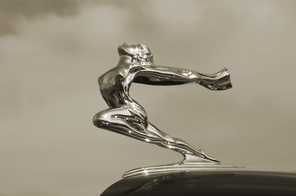 Ruminations on Art and Life: Beautiful Auto Sculptures: The Hood Ornaments