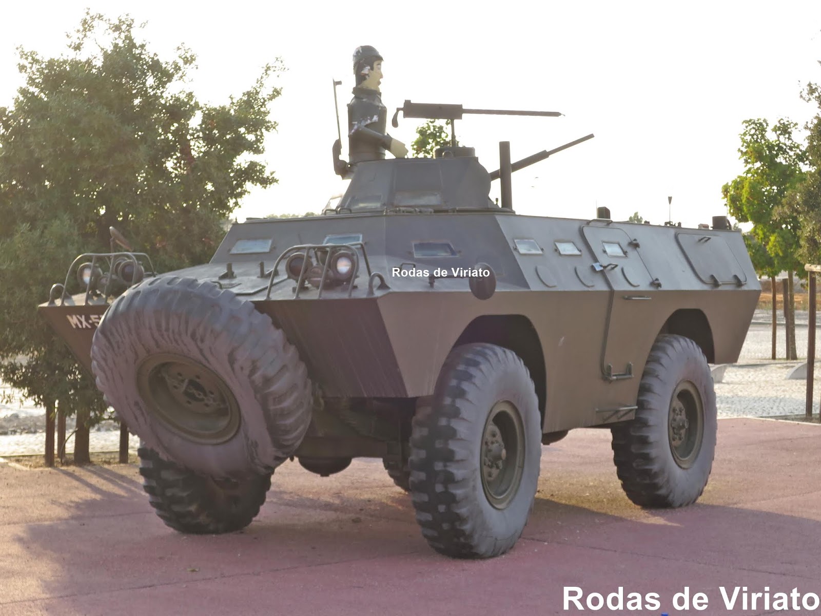 Blindado Chaimite V 200 em Grândola (2/2)