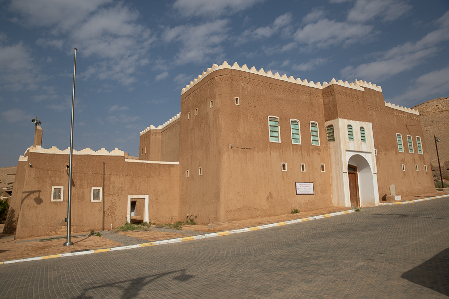 Birds of Saudi Arabia: Old Deira Al Ghat Heritage Village