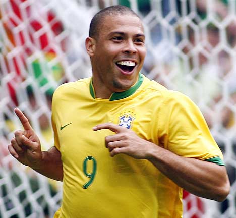 brazilian soccer legends |best soccer wallpapers|fc wallpapers|college ...