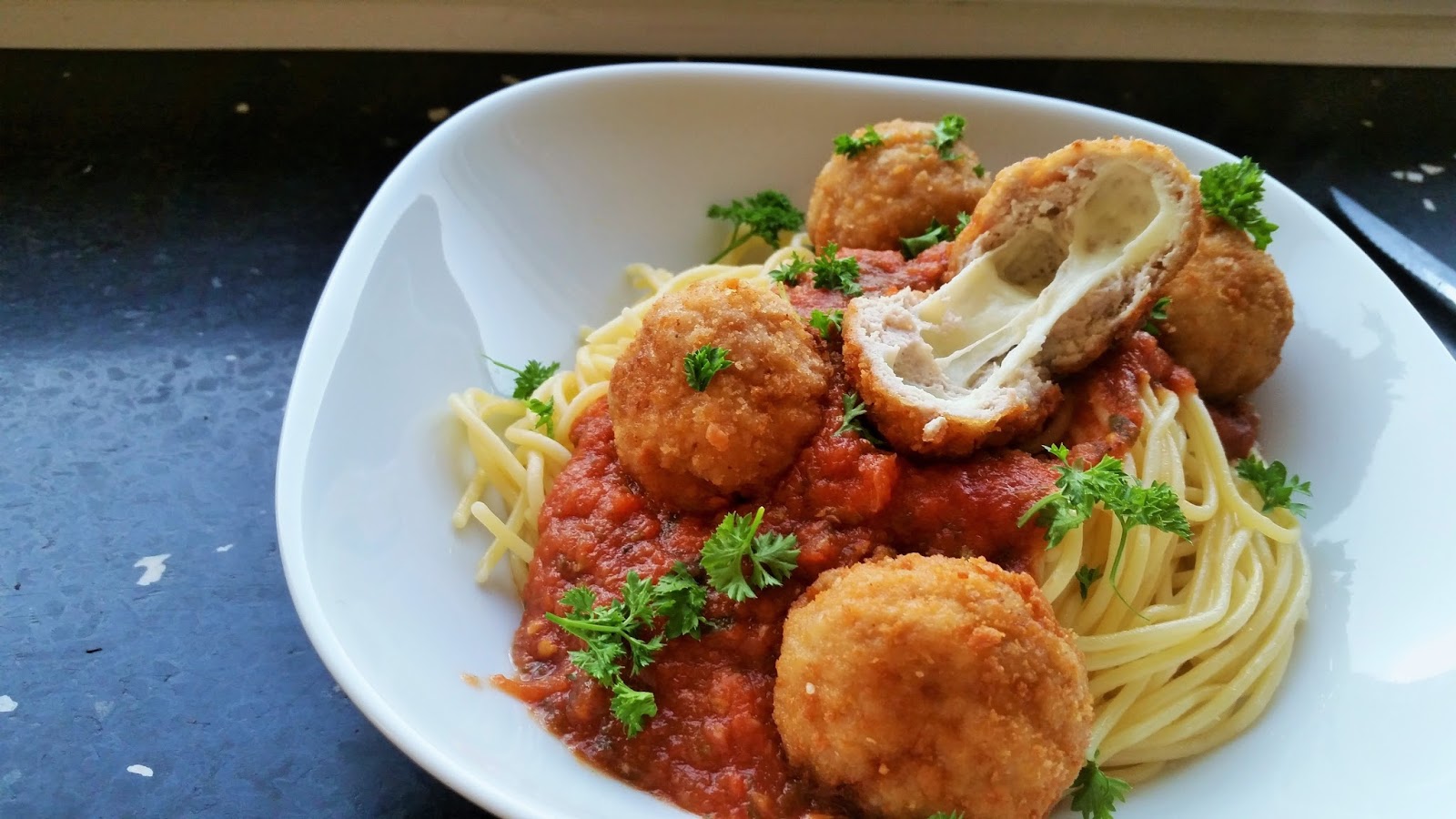 Den Sultne Studerende: CHICKEN PARM... MEATBALL STYLE