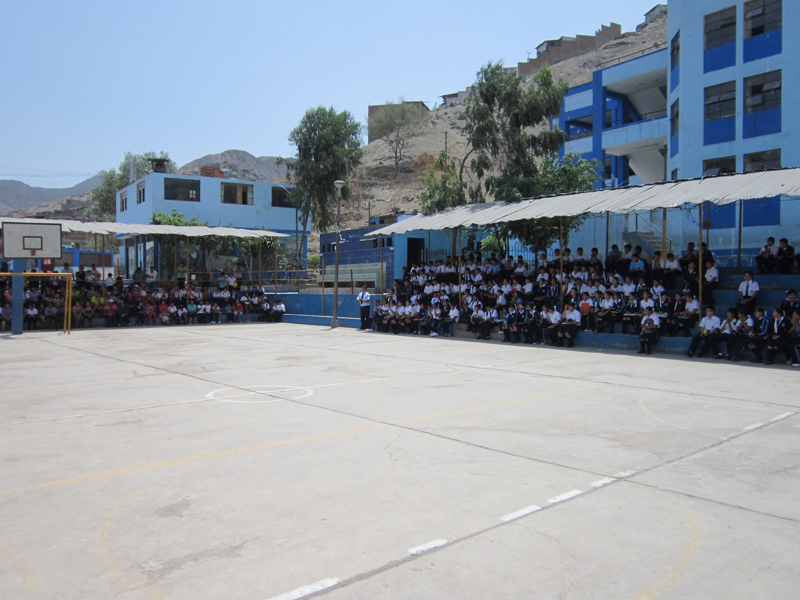 I.E. Nº 125 "RICARDO PALMA" SJL: Fotos