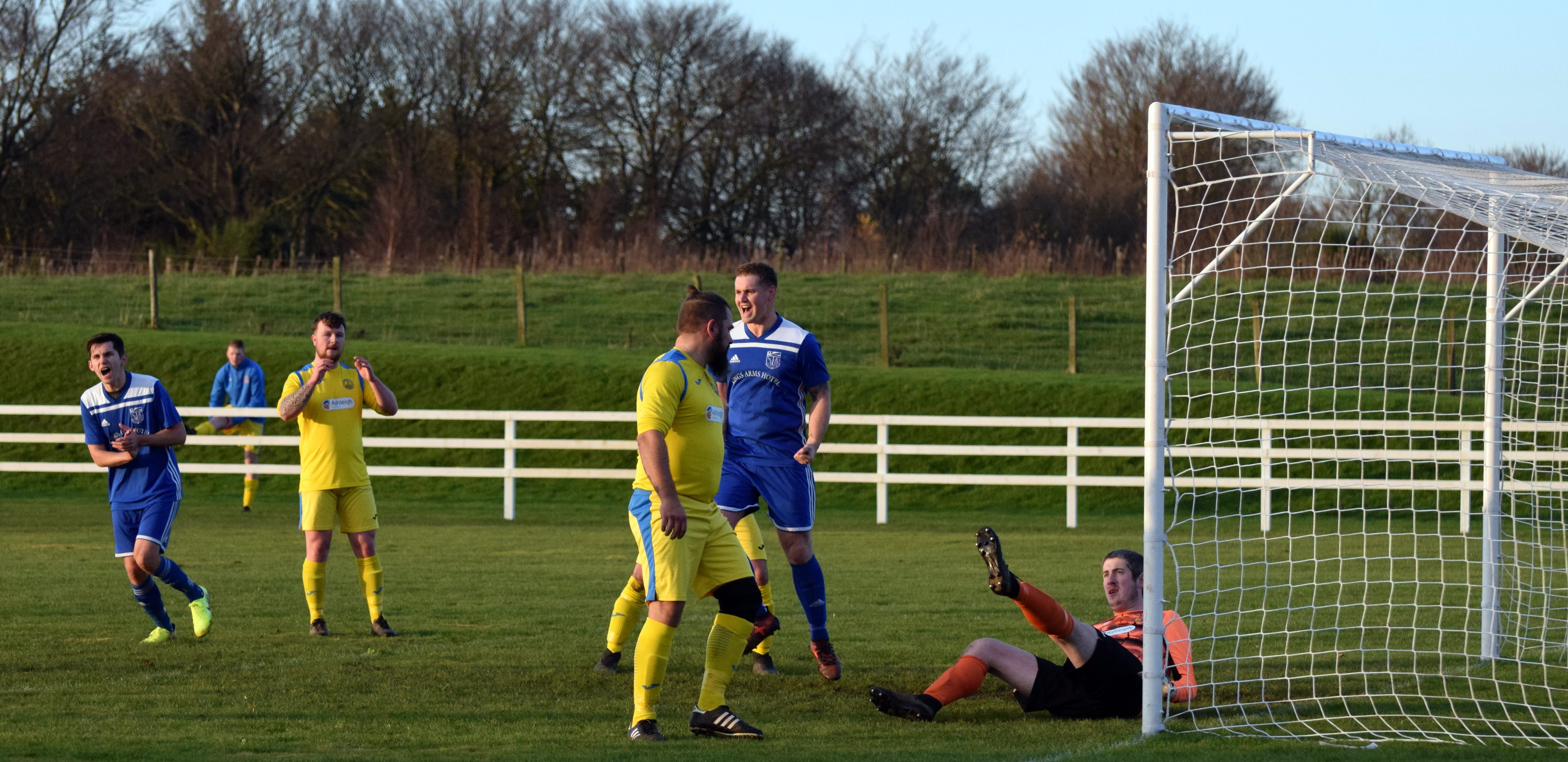 Groundhopper 2000 : Lochmaben v Nithsdale Wanderers