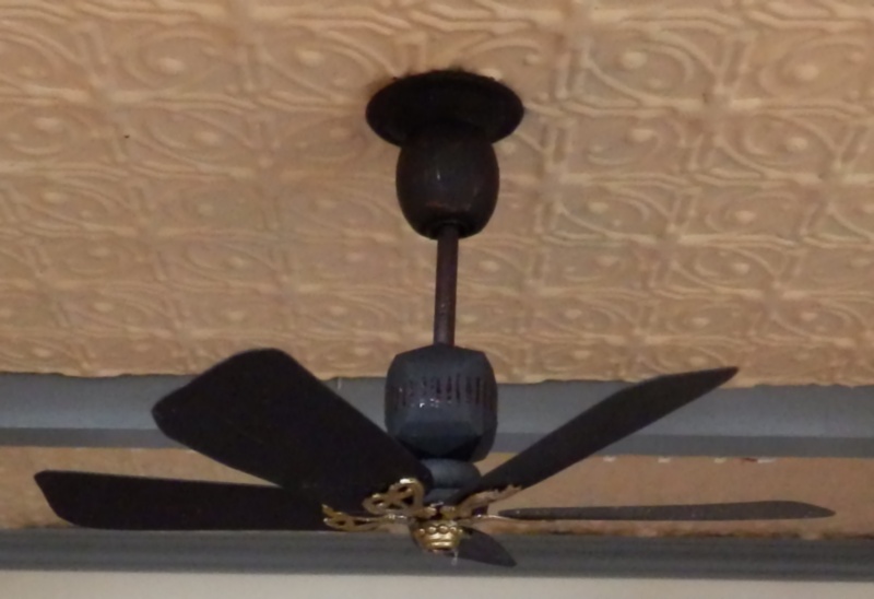 KathieB's Minis: Working Ceiling Fan Tutorial