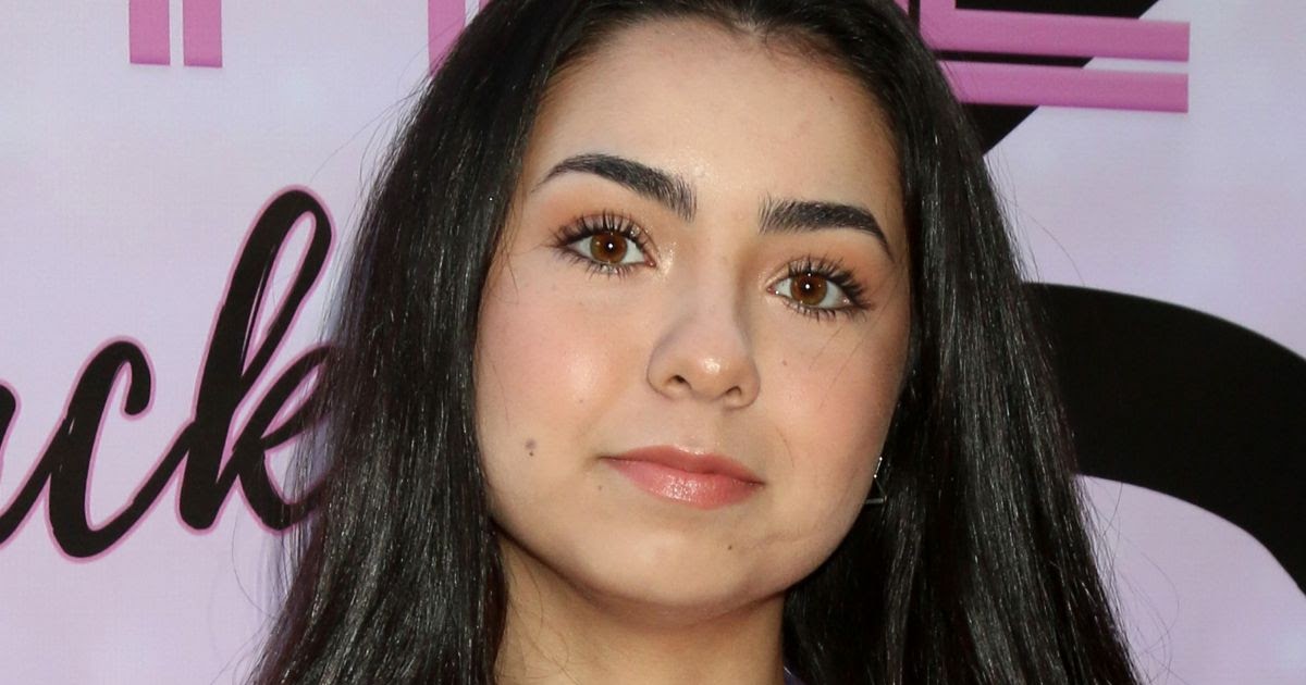 Laura Krystine Clicks at To the Beat! Back 2 School Premiere in ...