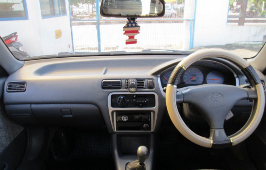 Kelebihan Interior Toyota Soluna
