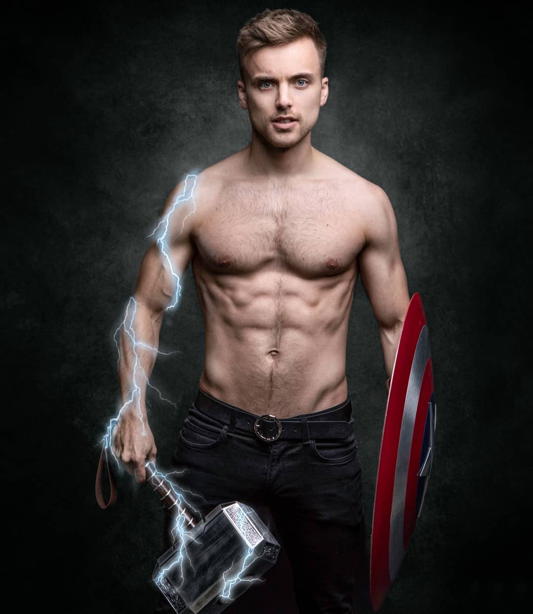 Alexis_Superfan's Shirtless Male Celebs: Parry Glasspool shirtless ...