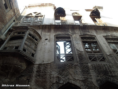 Shiraz Hassan: Mochi Gate of Walled City of Lahore