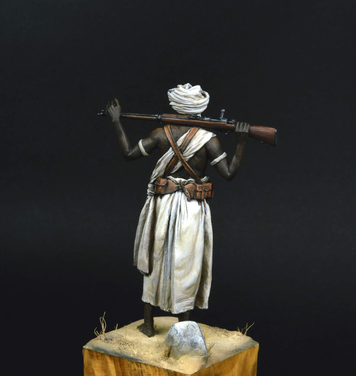 Dubat | planetFigure | Miniatures