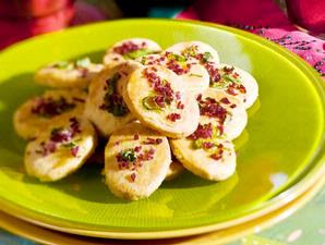 Indonesian Food Lover: Smoke Beef and Cheese Cookies