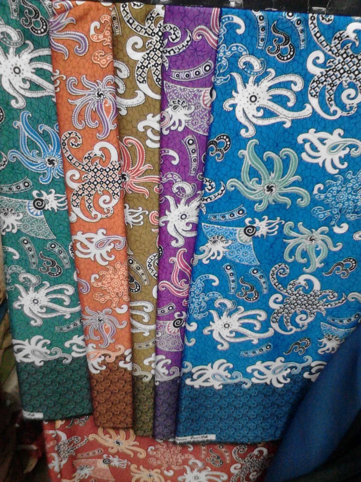 Batik Motif Dayak Khas Kalimantan, : Kain Batik Motif Dayak