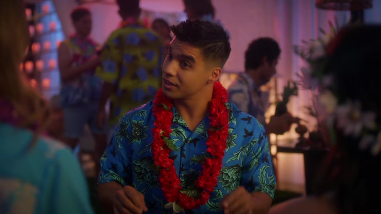 ausCAPS: Jordan Buhat shirtless in grown-ish 4-09 "You Beat Me To The ...