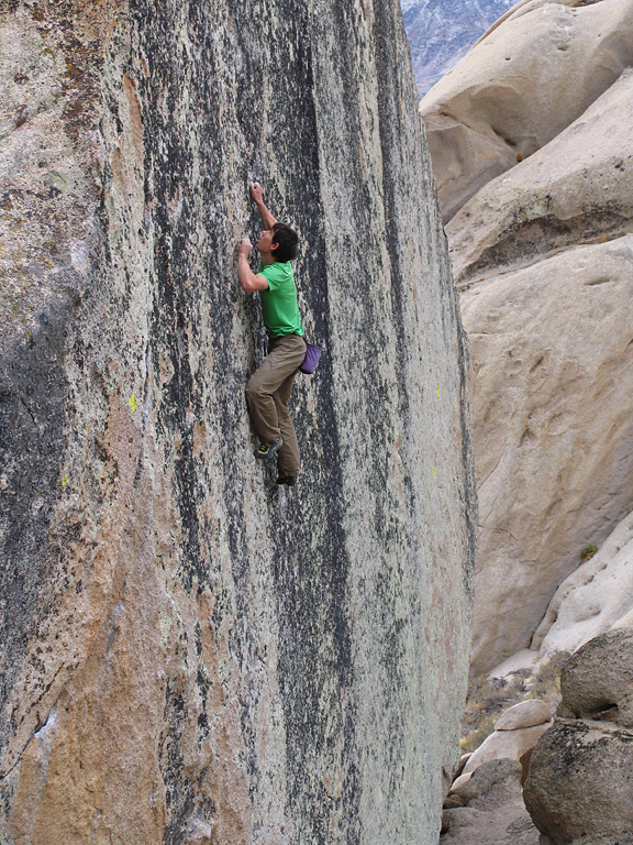 Bishop Bouldering Blog: Alex Honnold, Too Big to Flail