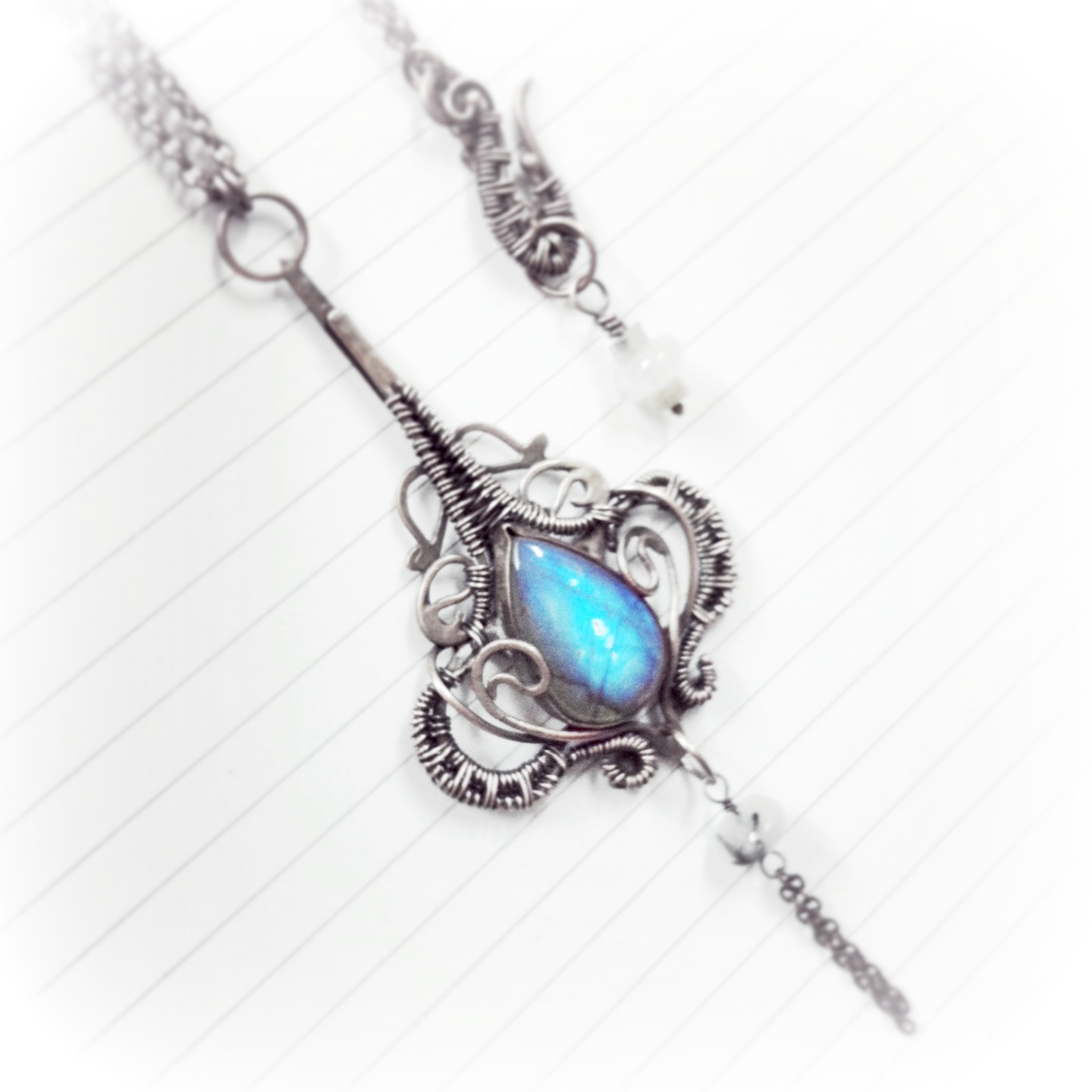 Handmade wire wrapped, filigree, fantasy and steampunk jewelry.