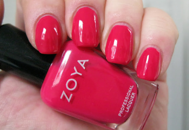 Lacquer Slacker Liz: A Bevy of Zoya Swatches (picture heavy)