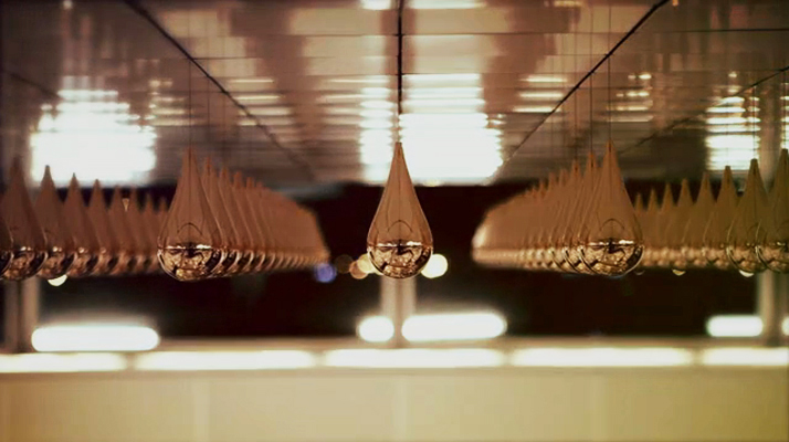 Hola ático: "Kinetic Rain" Changi Airport Singapore