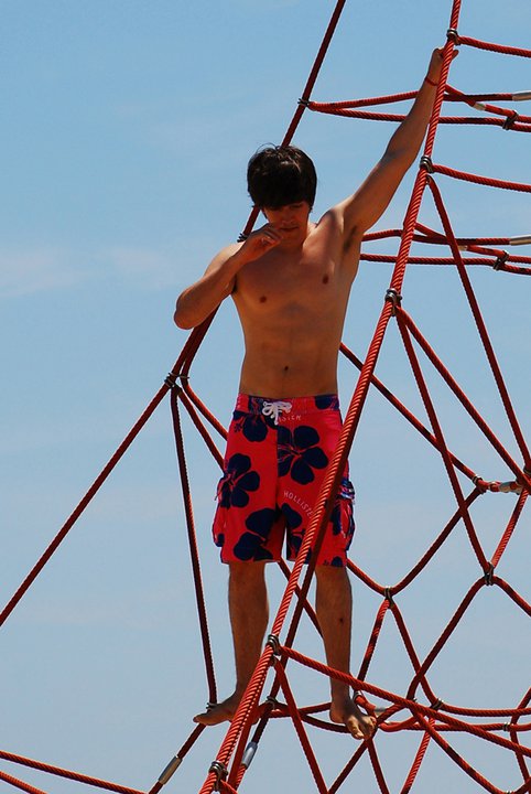 Famous Male Celebs: Roger Gonzalez 2