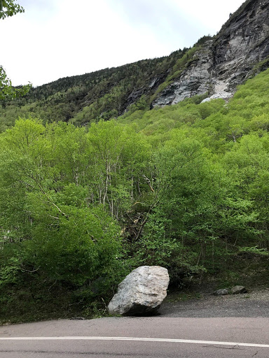 The Switchel Traveler: Smugglers Notch Rock Slide