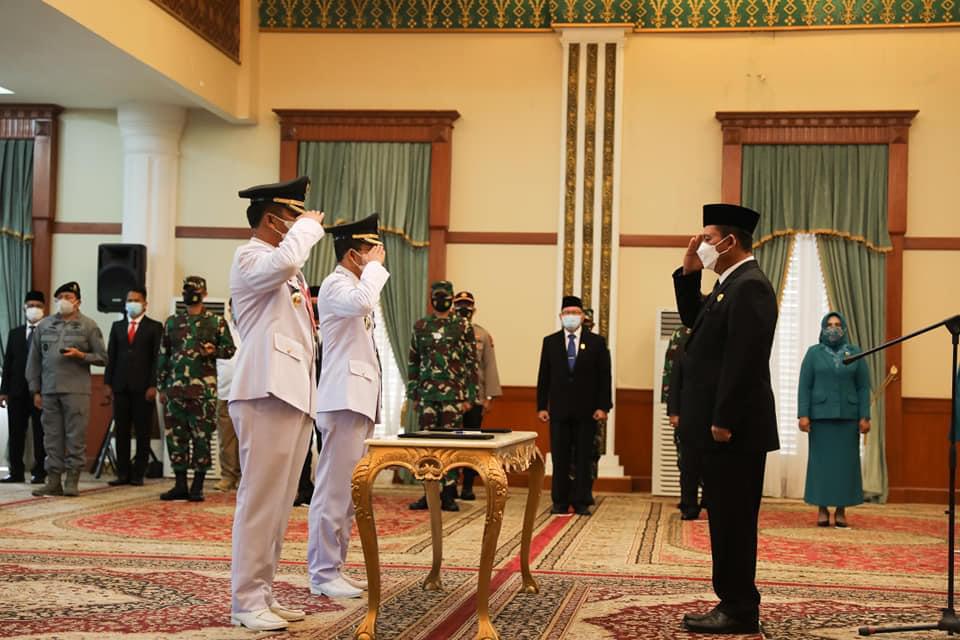 Muhammad Rudi dan Amsakar Achmad resmi dilantik menjadi Wali Kota Batam