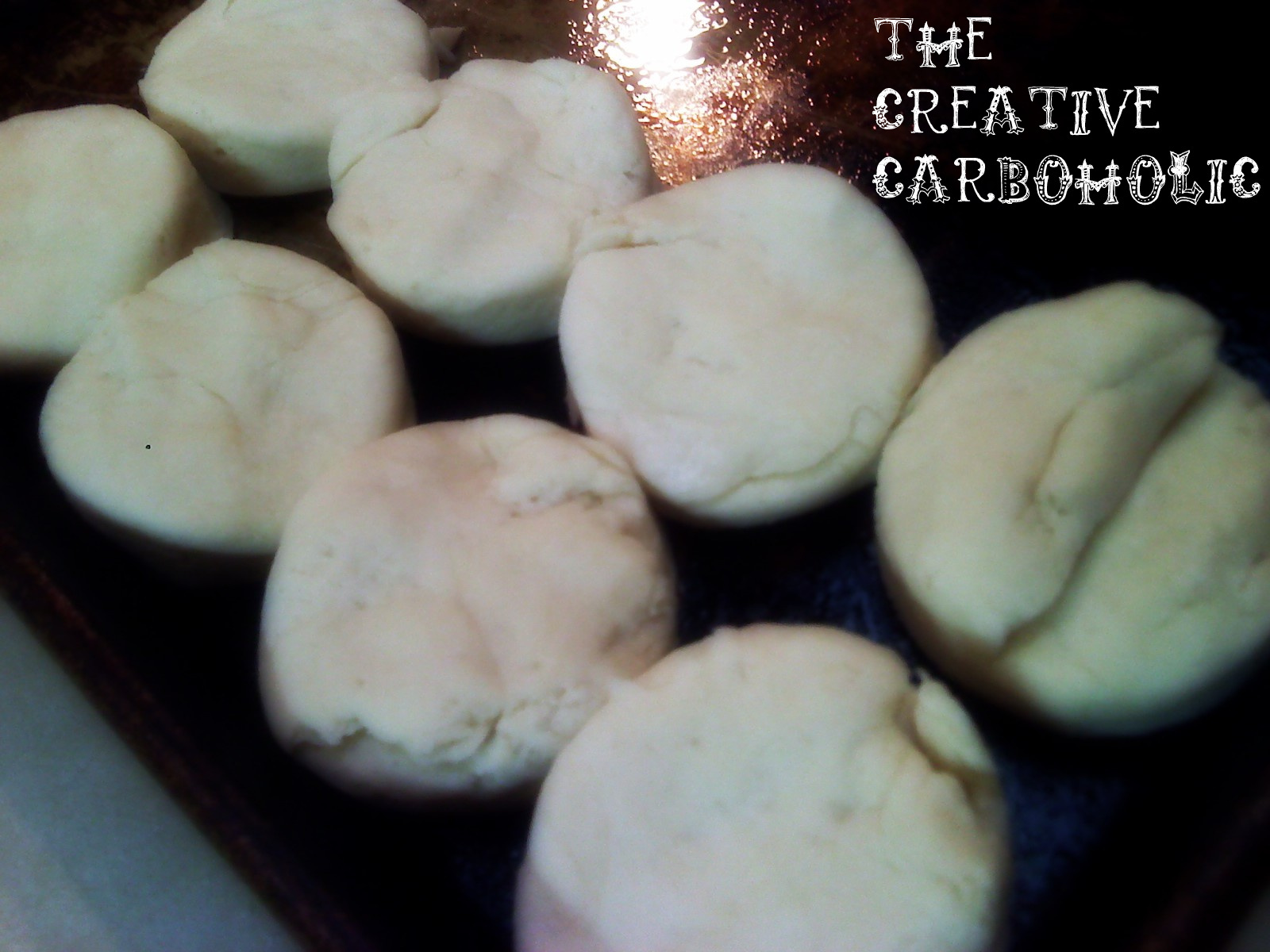 The Creative Carbaholic: Buffalo Biscuits