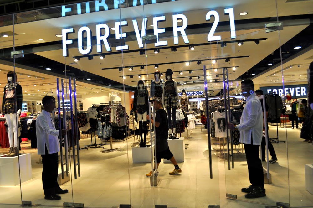 FOREVER 21 Philippines SM Southmall Opening! - Rochelle Rivera