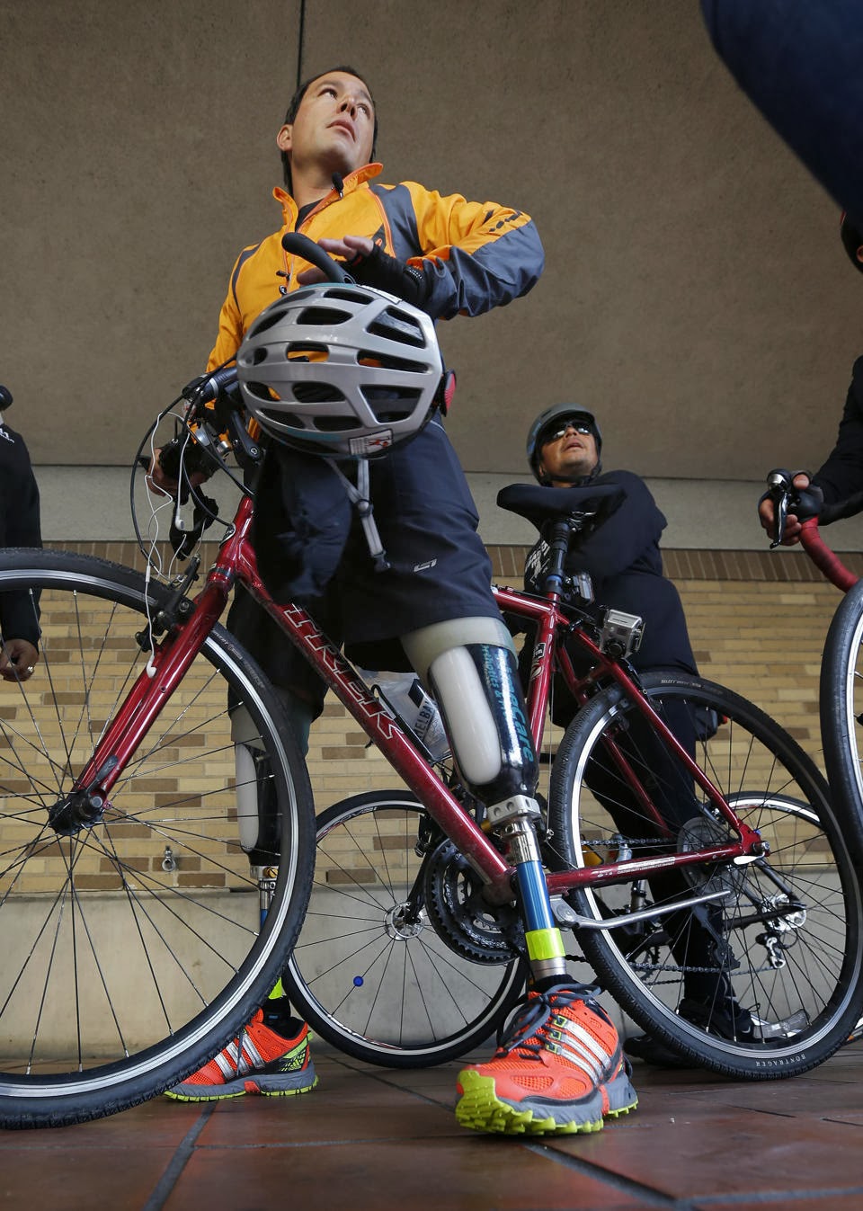 ADENIKE SALAKO BLOG'S WORLD: LEGLESS CYCLIST RIDES FOR ASYLUM SEEKERS