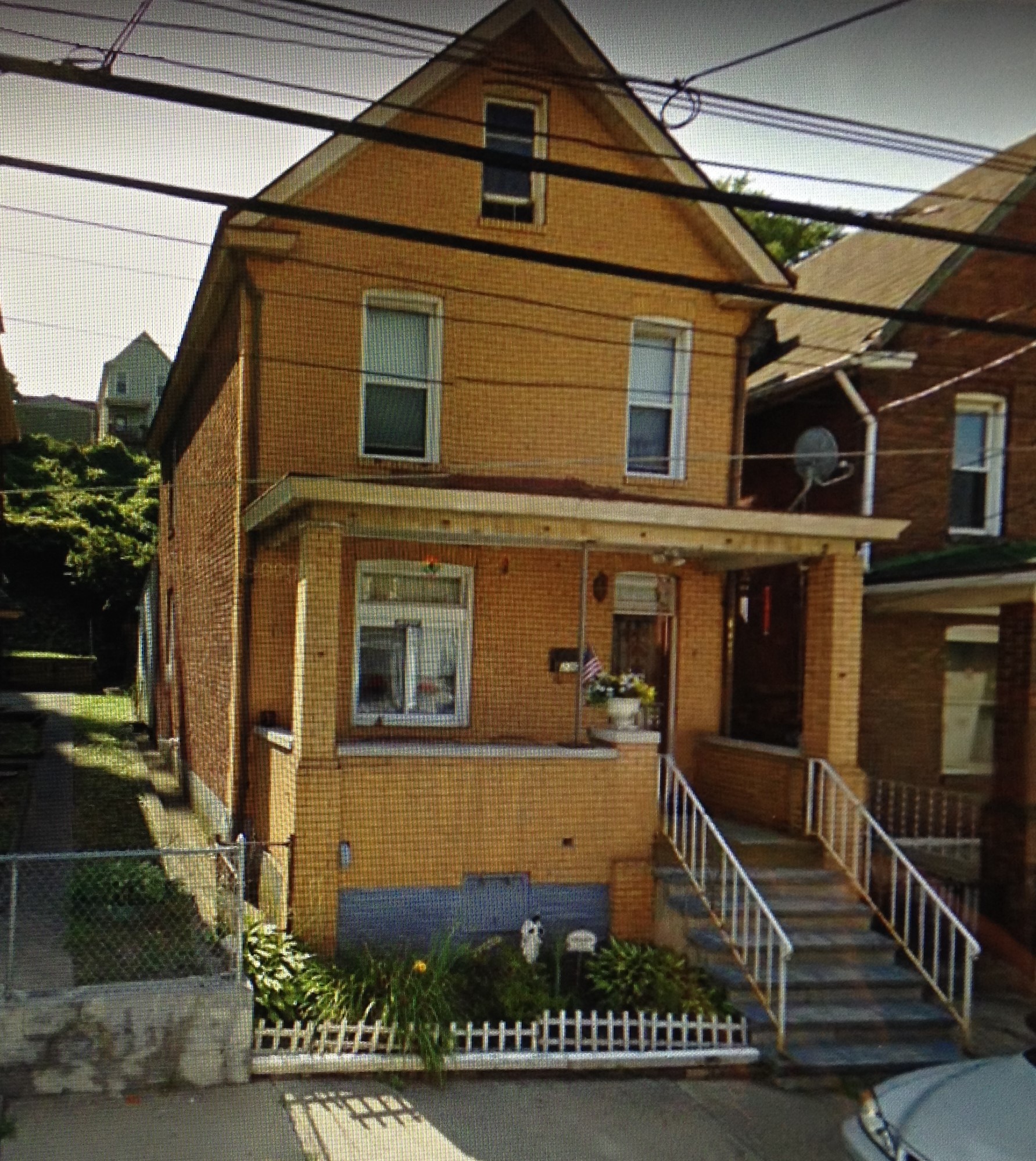 Flipside: Alex Bodo and Julia Horvath of Hungary and Rankin, Allegheny ...