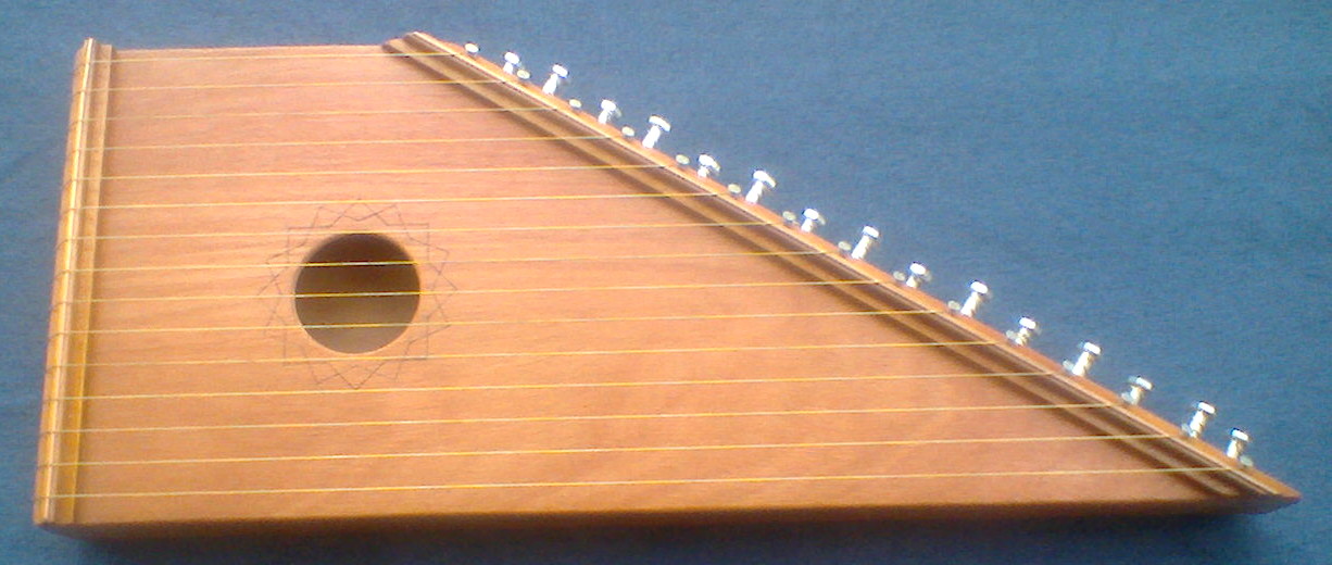 Citara Modelo "Trovadora"