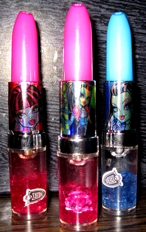 Slice into Insanity....: Monster High Magazine!