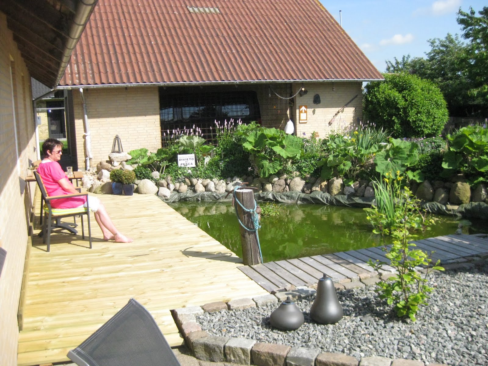 Boosterbusiness: Mit "farlige" havebassin