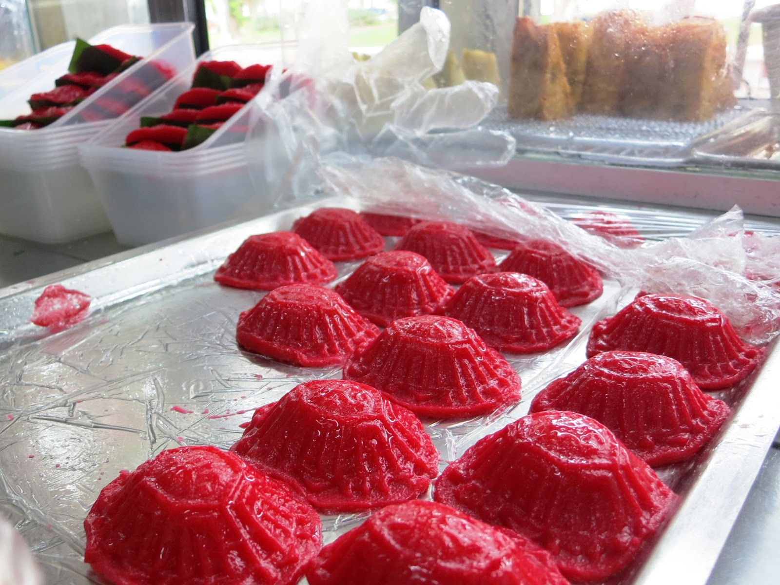 PinkyPiggu: Lek Lim Nonya Cake Confectionery ~ Traditional Handmade ...