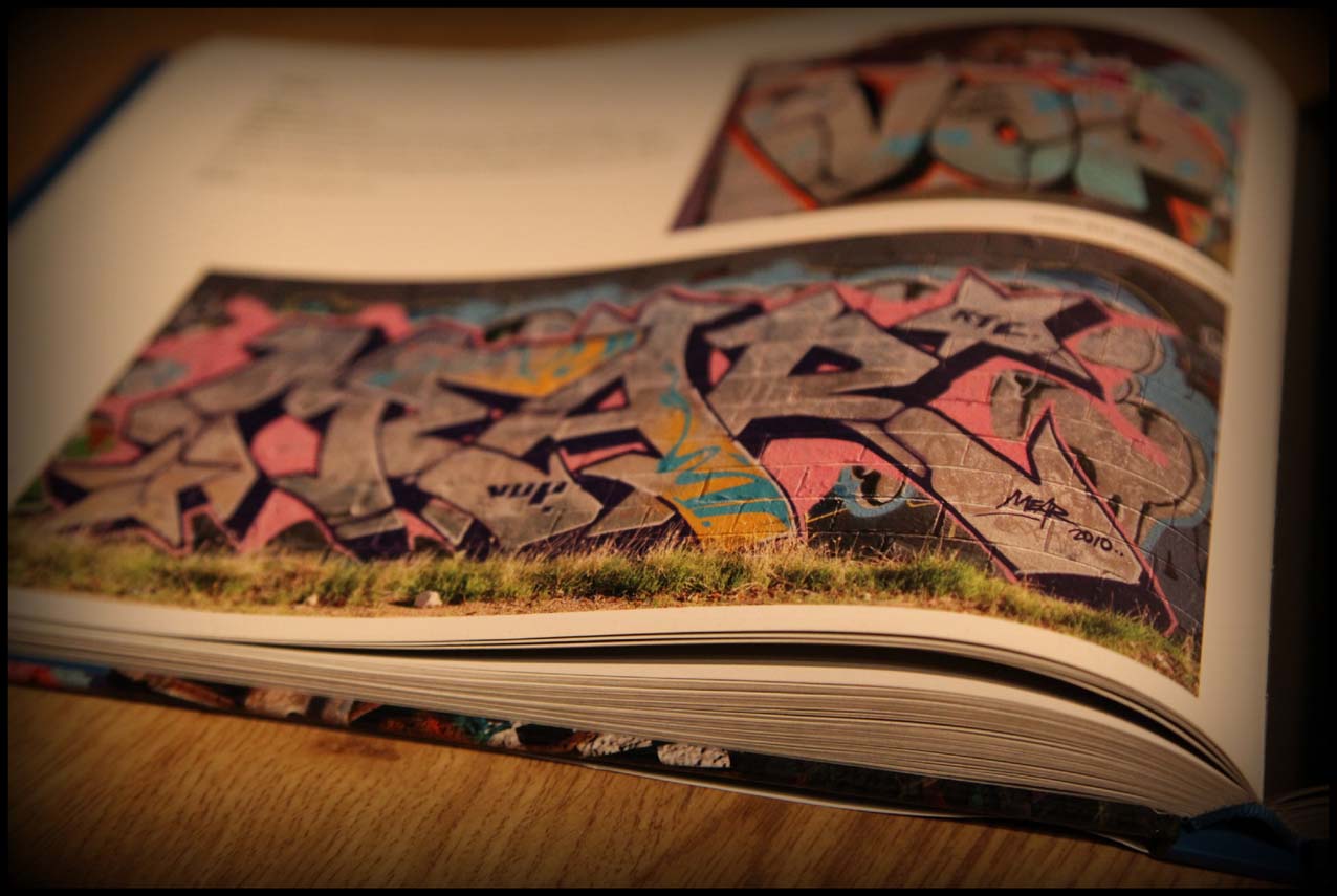 The Kool Skool: 100 UK Graffiti Artists New Graffiti Book by Frank ...