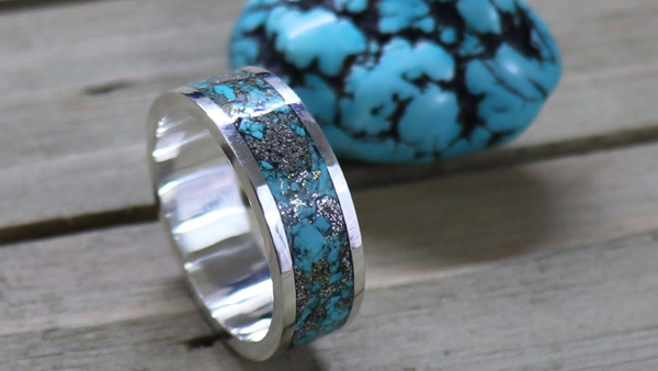 How to Make a Silver and Turquoise Inlay Ring / The Beading Gem