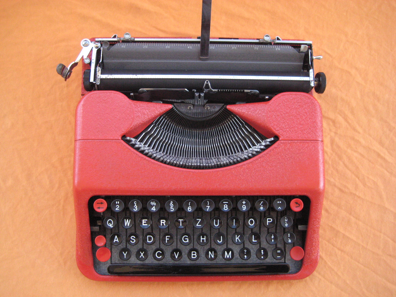 Retro Tech Geneva: Visual Typewriter Index