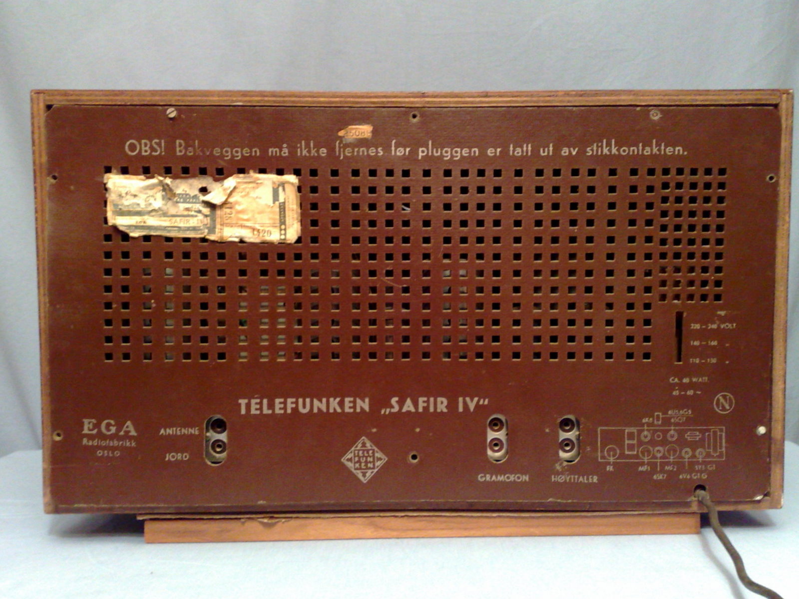 TOM's TECH TOYS: TELEFUNKEN VINTAGE RADIOS